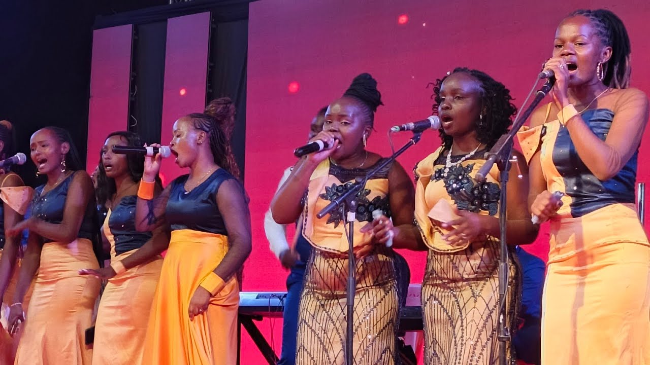 MBELE NINAENDELEA ~ Live Ministration (Sarah K Cover) Live at kitengela ...