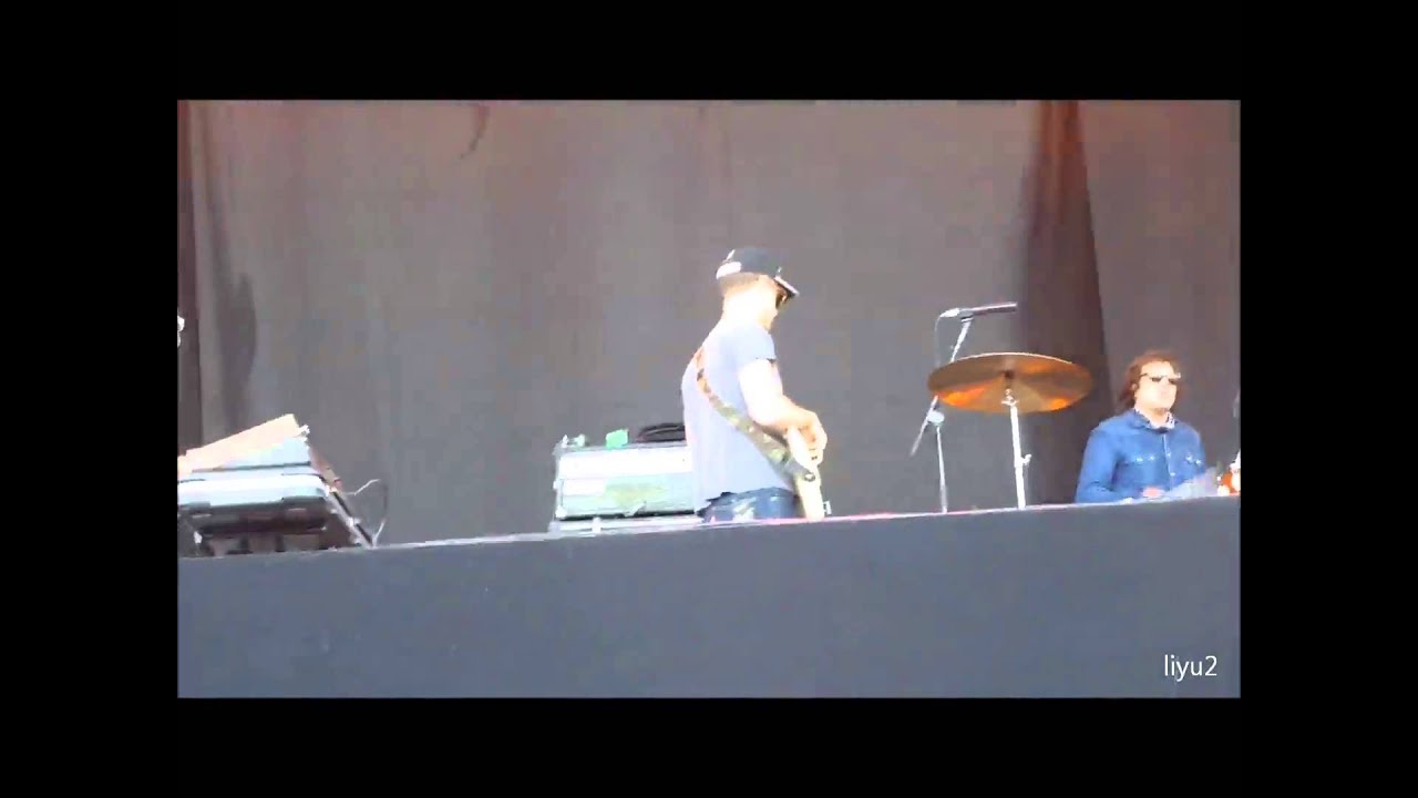 The War On Drugs - Baby Missiles Rock Werchter 2015 - YouTube