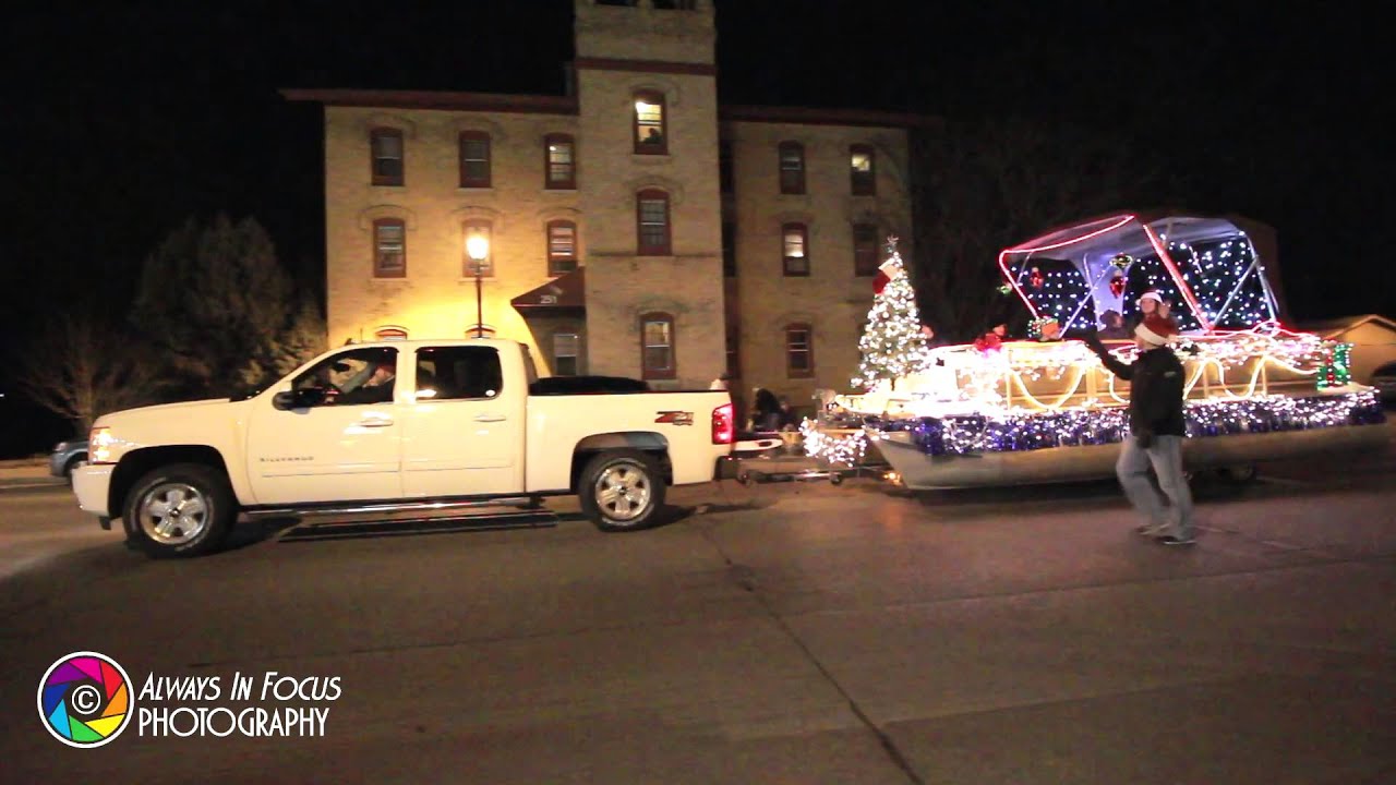 2015 OMRO CHRISTMAS PARADE - YouTube