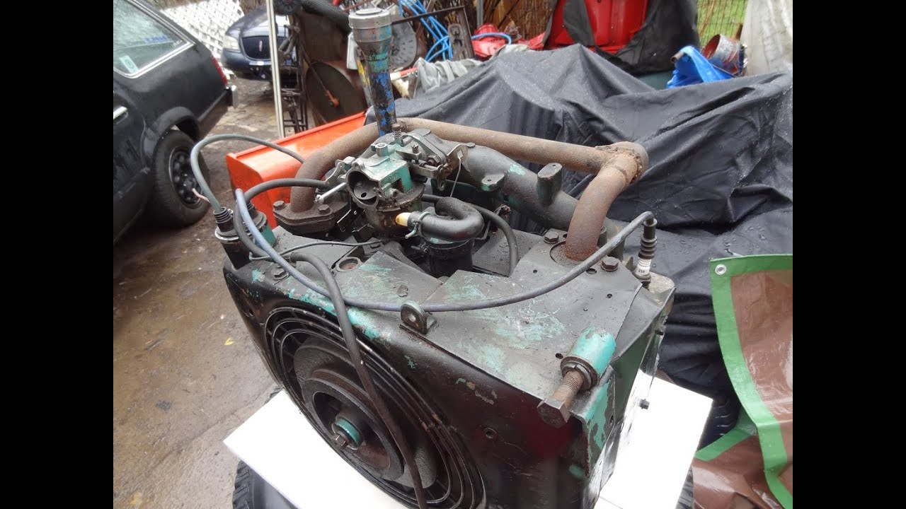 First start of an Onan twin - YouTube