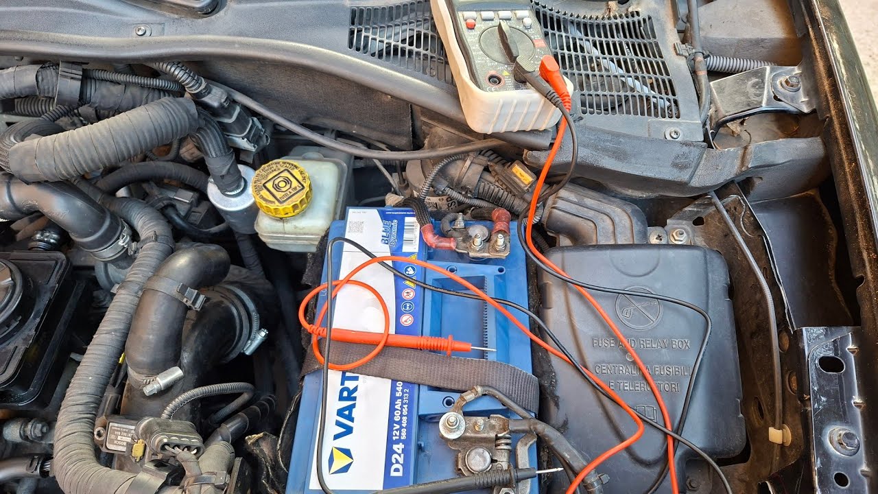 Old battery cold start intermittent problem Alfa Romeo Mito - YouTube