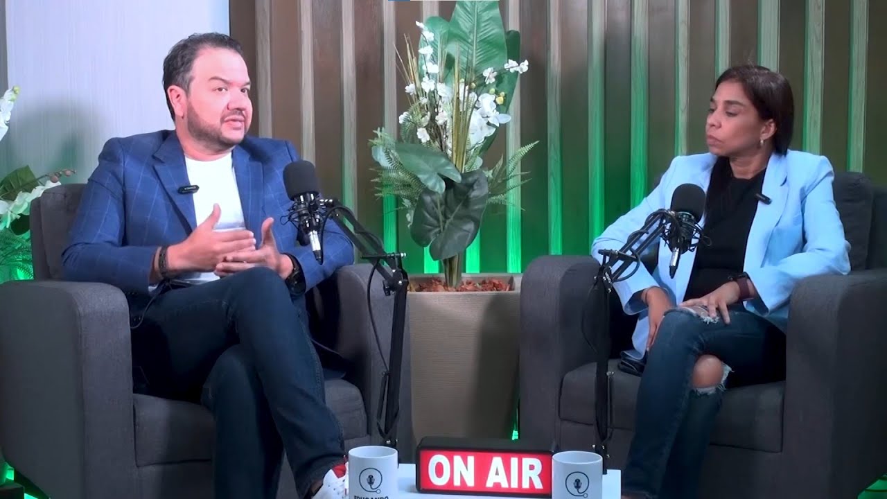 CAMBIANDO AL MUNDO (Entrevista Hebert Quintero) - YouTube