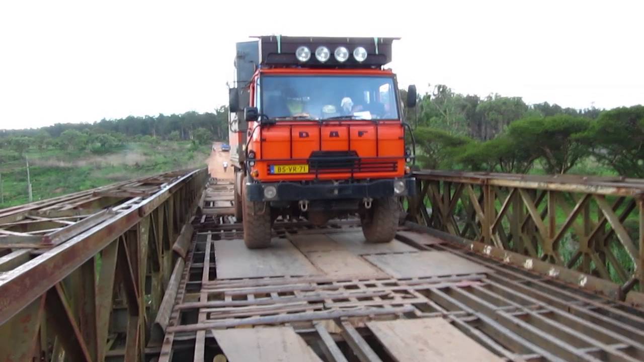 Driving through Angola in 2010 - YouTube