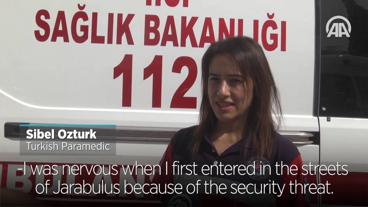 Turkish 'angel' paramedic on errand of mercy in Jarabulus - YouTube