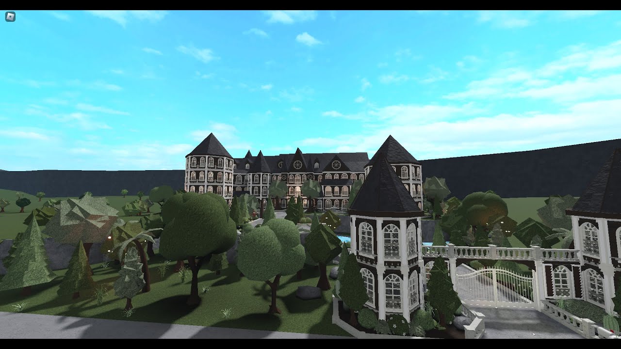 castle tour (first floor) (roblox bloxburg) - YouTube