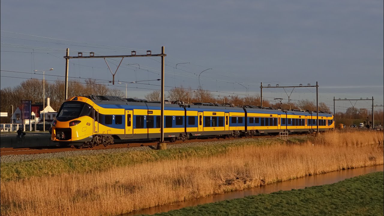 4K // ICNG 3122 door Uitgeest! - YouTube