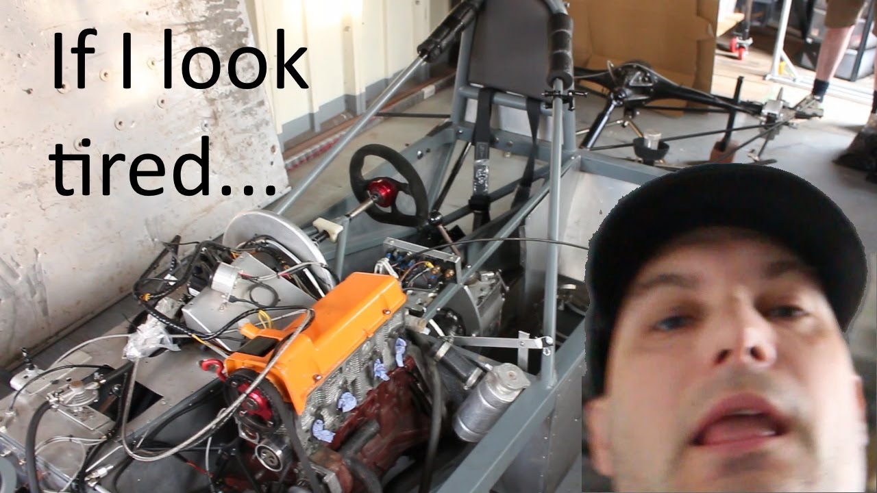 H4Lp! th3 c4R 1s iN bITz. Racing the Scholar Ep73. - YouTube