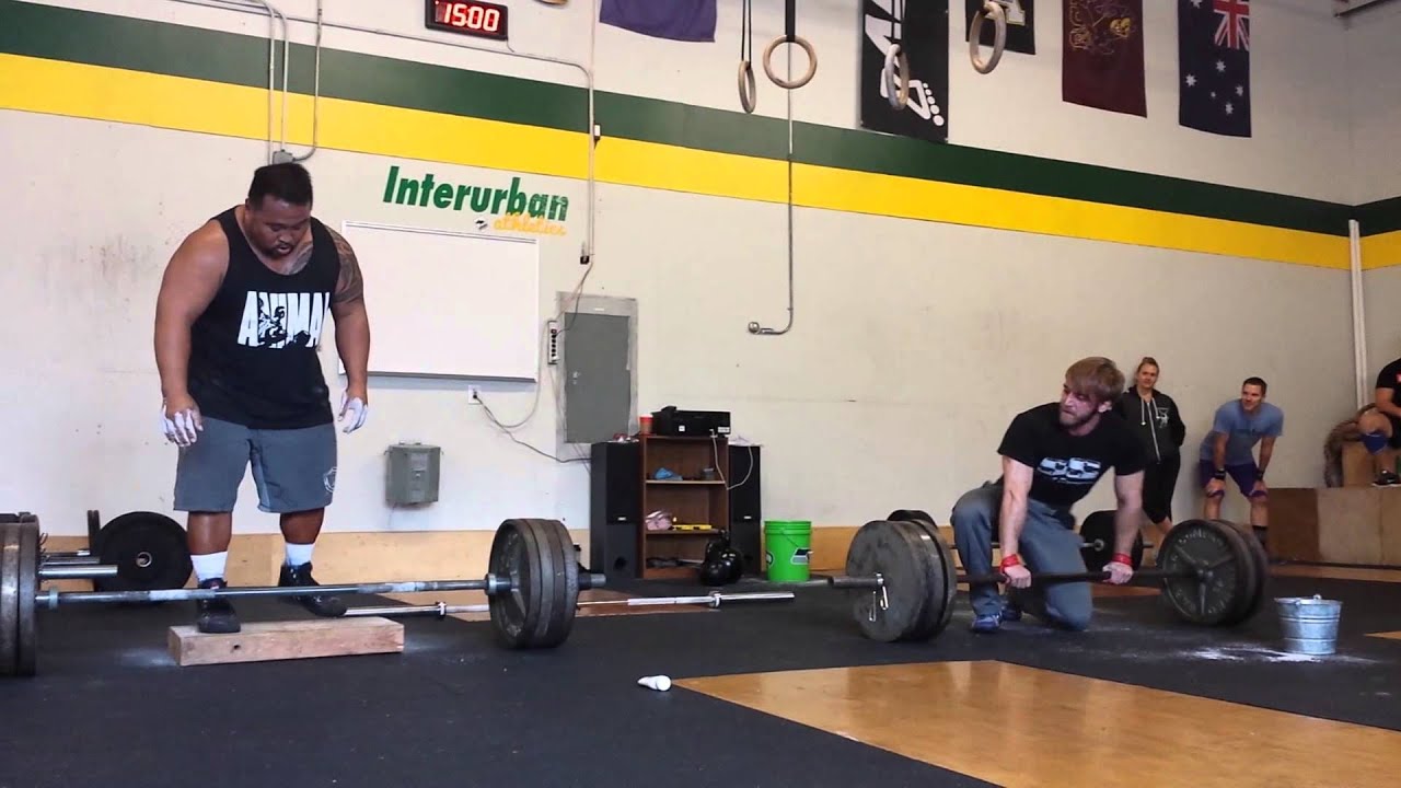 HIGA MONSTER & Patrick Castelli deadlift AMRAP - YouTube
