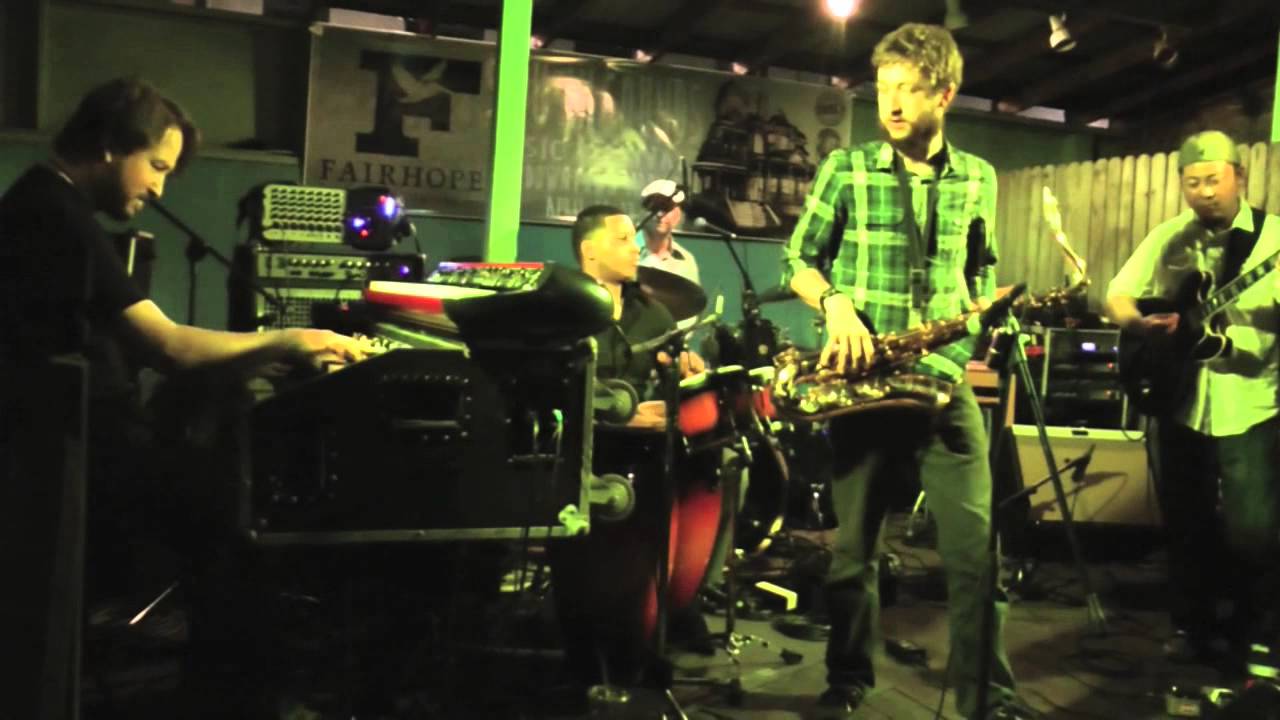 Chris Spies Organ Trio + 2 "Caravan" - YouTube