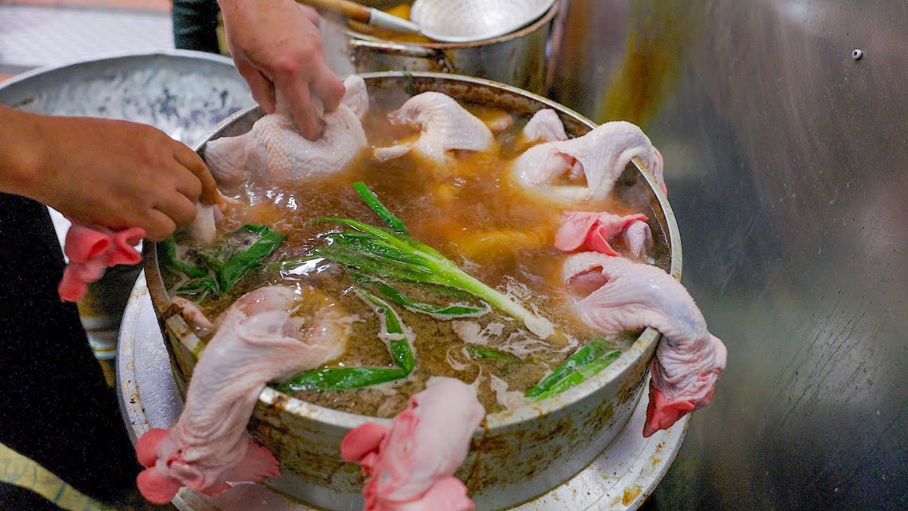 Champion stall's 4 Yummy Foods,Smoked Pig Scalp,Calamari,Chicken ...