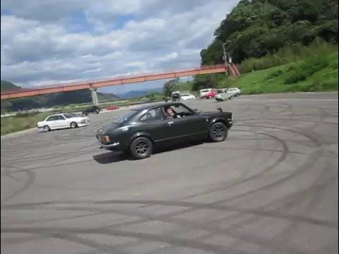 TE27 2T-G BMW318i ミゼット - YouTube