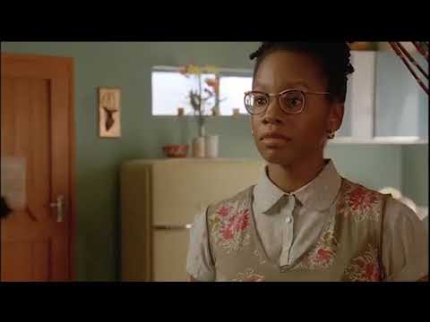 Mma Ramotswe and Mma Makutsi have an awkward moment - YouTube