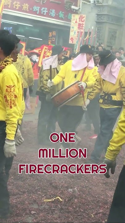 💥🧨 World's Largest Firecracker 🧨 Explosion in Crowded Celebration 🤯 MUSHROOM CLOUD - TAIWAN ...