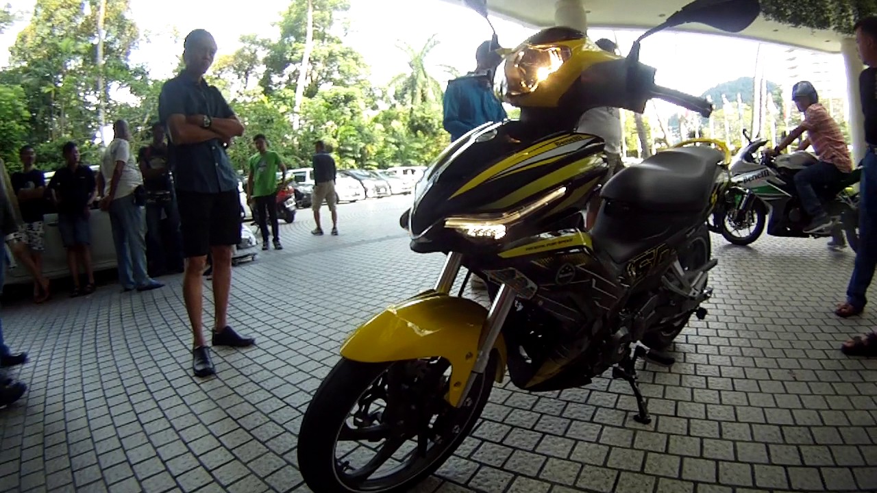 Benelli RFS 150i - YouTube