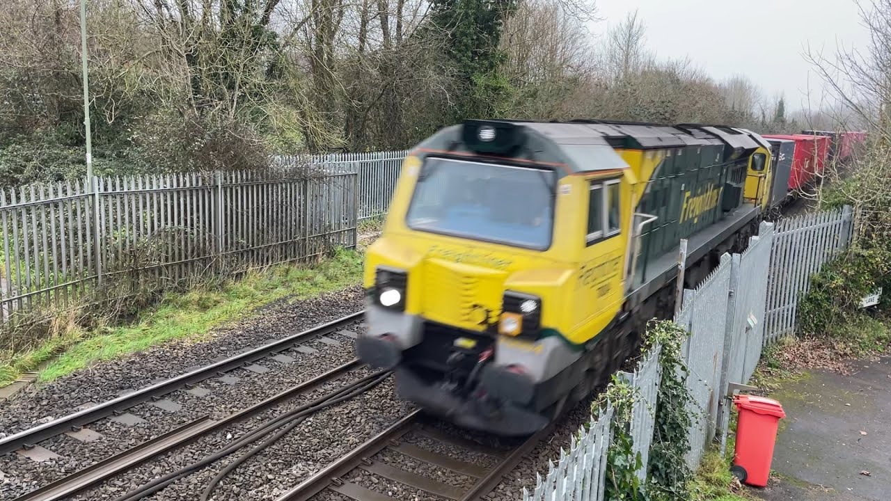 Class 70 + 444 + 450 Desiro | 70004 + 444023 + 450078 | Freightliner ...