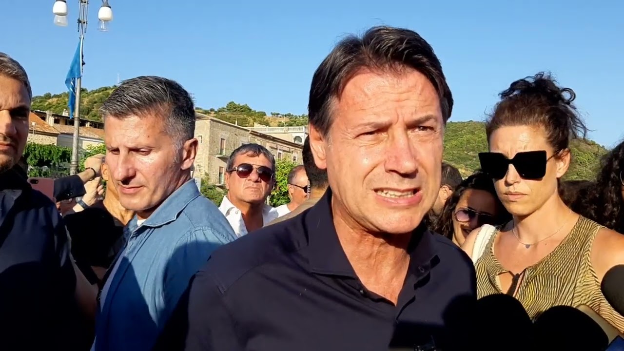 Giuseppe Conte alla Marcia per Angelo Vassallo Sindaco Pescatore - YouTube