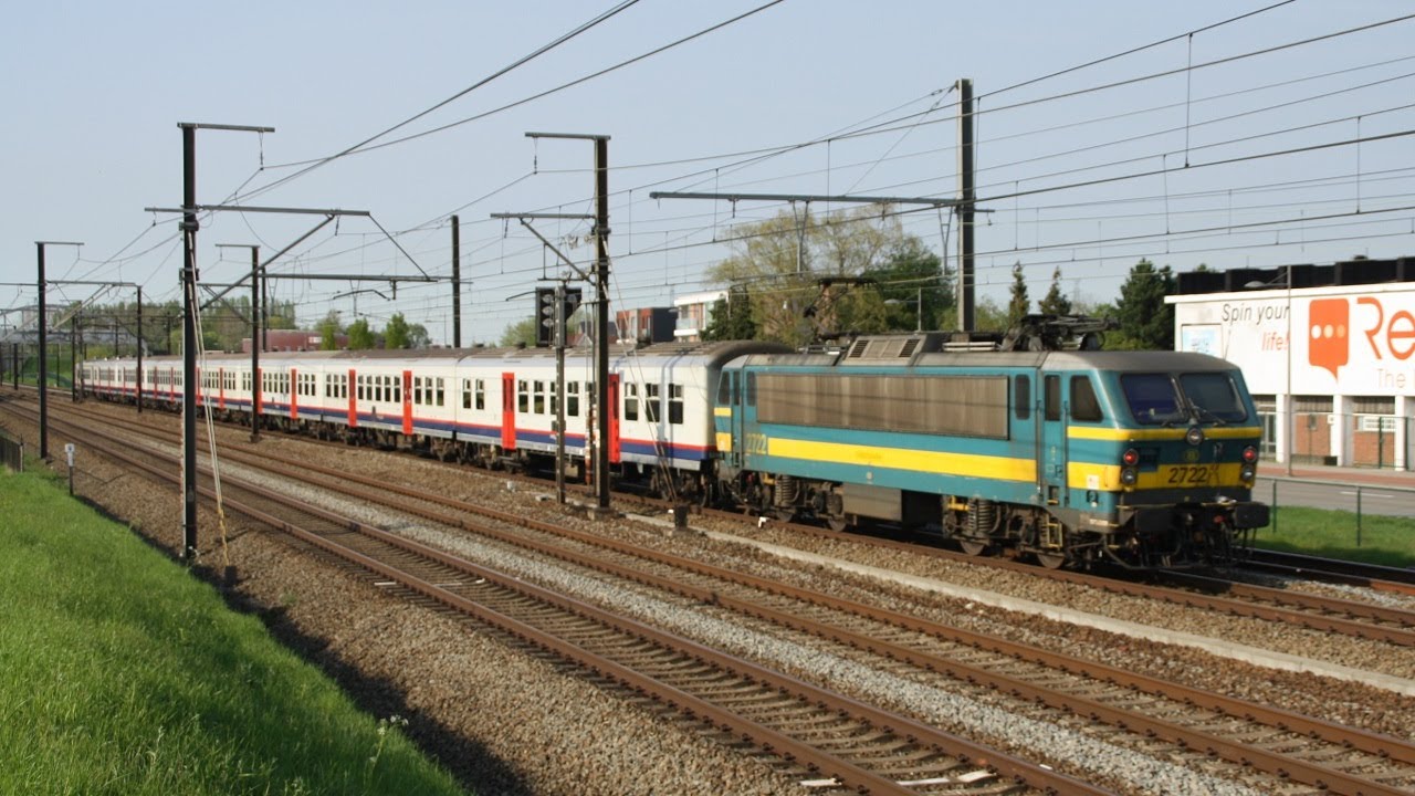 SNCB E-Lok 2722 mit dem Intercity IC4516 von Charleroi nach Essen … in ...
