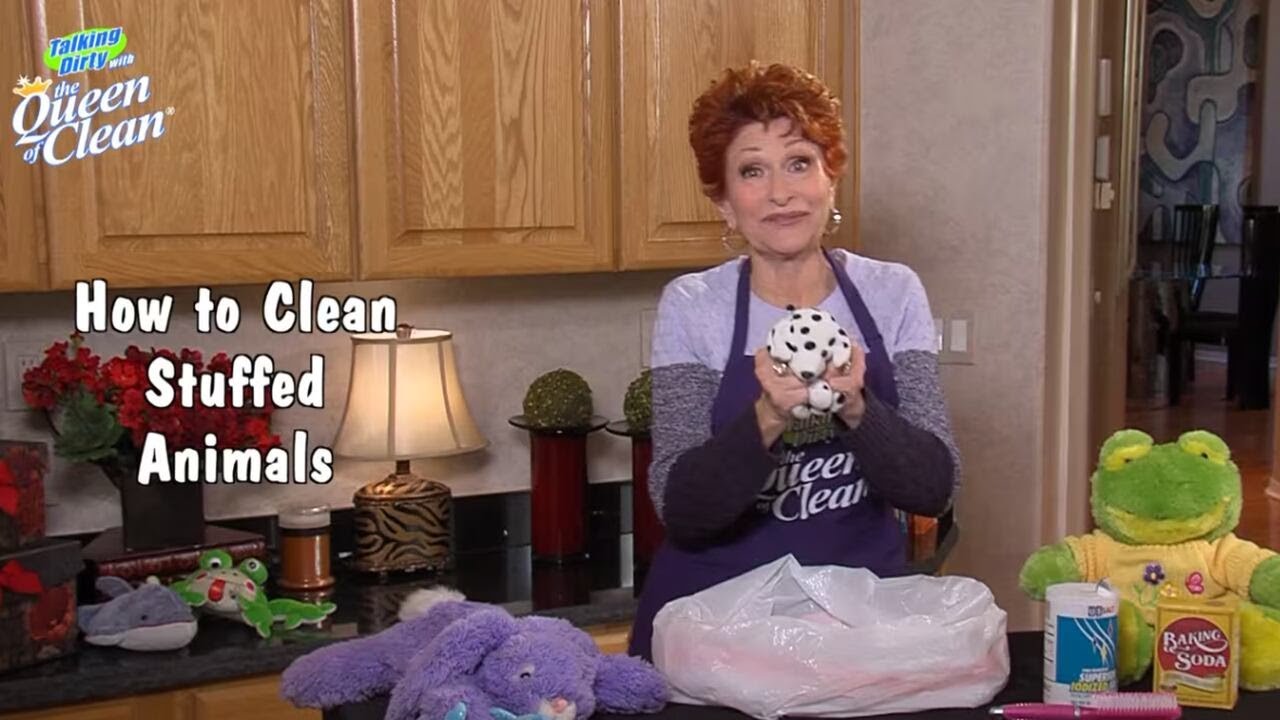 Queen of Clean: Cleaning stuffed animals - YouTube