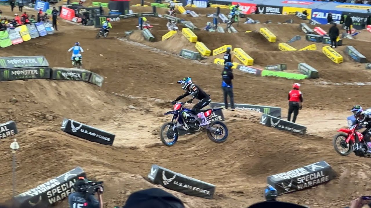 Tomac's LOUD Denver Fans 2023 - Raw Fan Footage - YouTube
