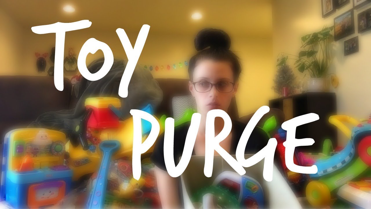 TOY PURGE & SANITIZING | VLOGMAS DAY 12 - YouTube