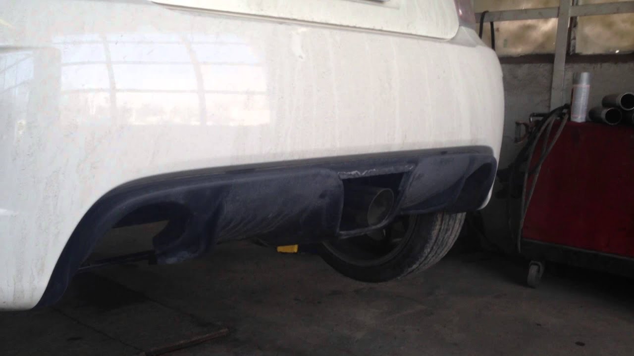 Custom Center exit exhaust Fiat Abarth - YouTube