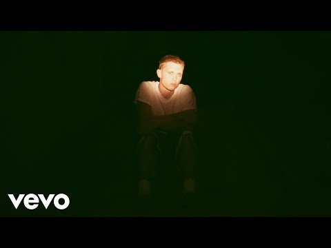 charlieonnafriday - Space (Official Visualizer)