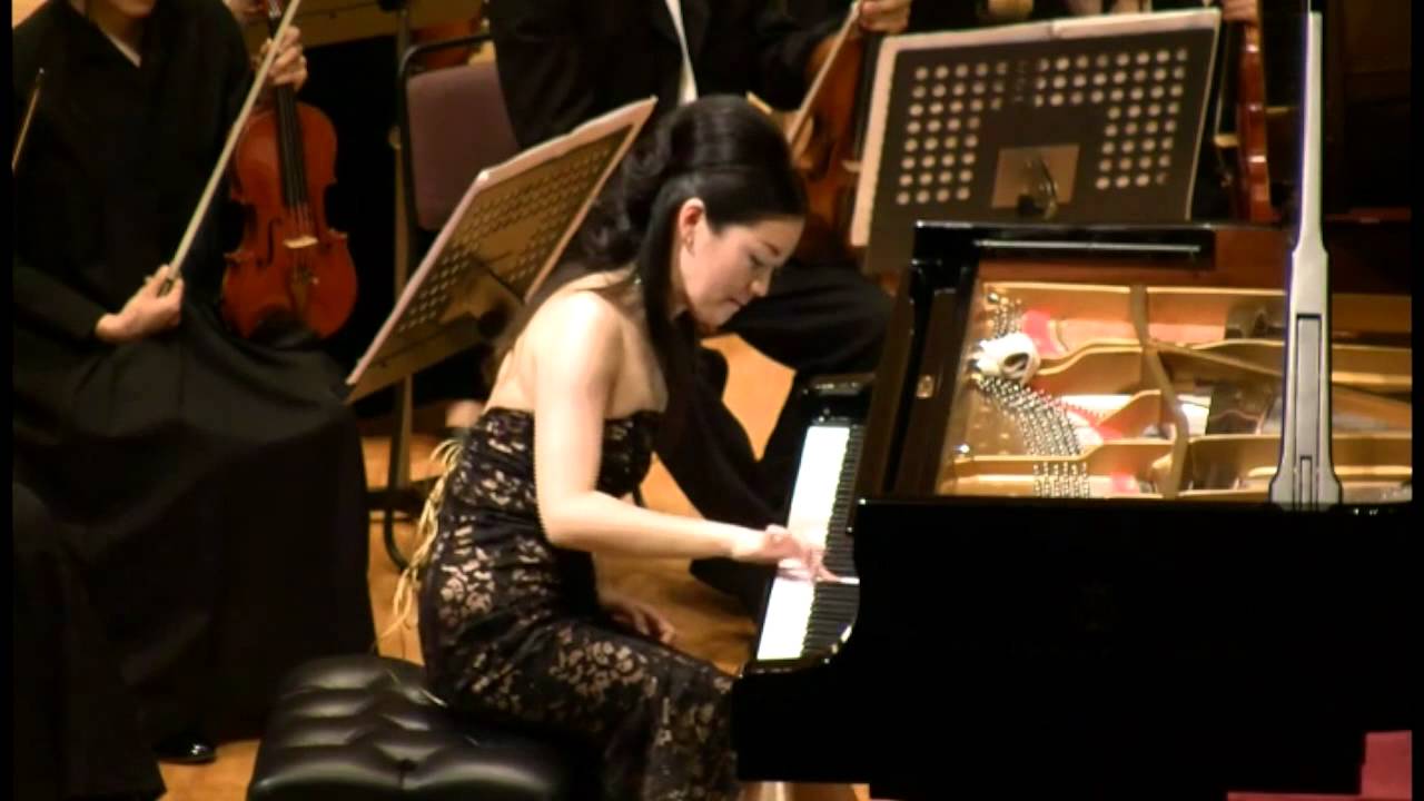 Minori Masuda plays Beethoven 4th Piano Concerto - YouTube
