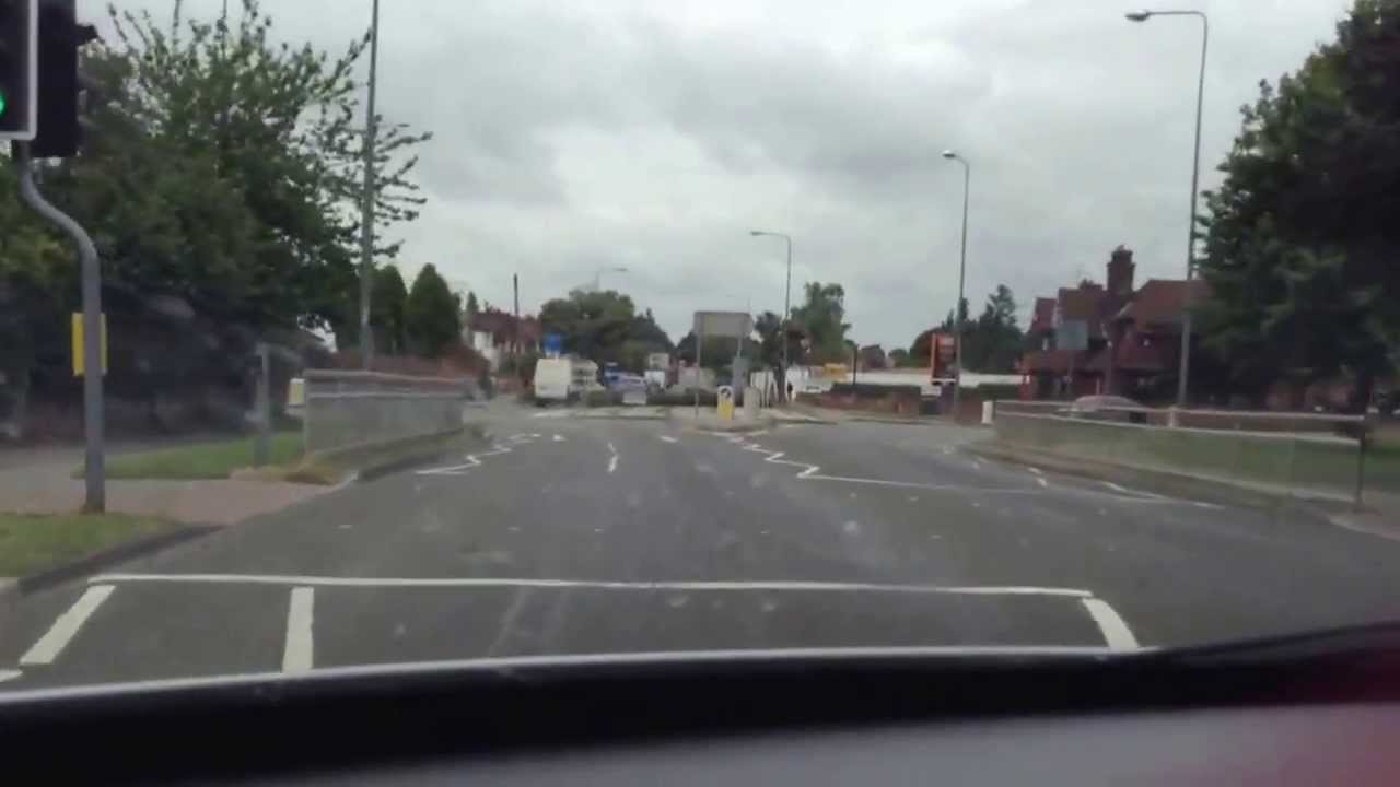 George roundabout - YouTube