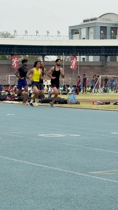 400m work out 8+8=16 time 68-66 rest 60 second - YouTube