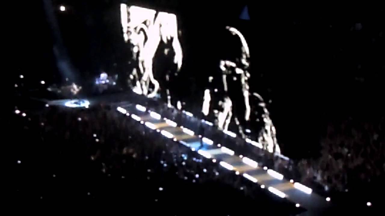 U2 : Raised By Wolves, Paris Bercy, IE Tour 7-12-2015 - YouTube