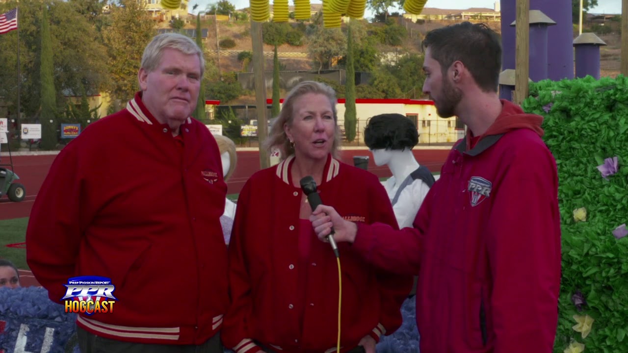 Week 9 Hogcast: Fallbrook Homecoming Float Judges - YouTube