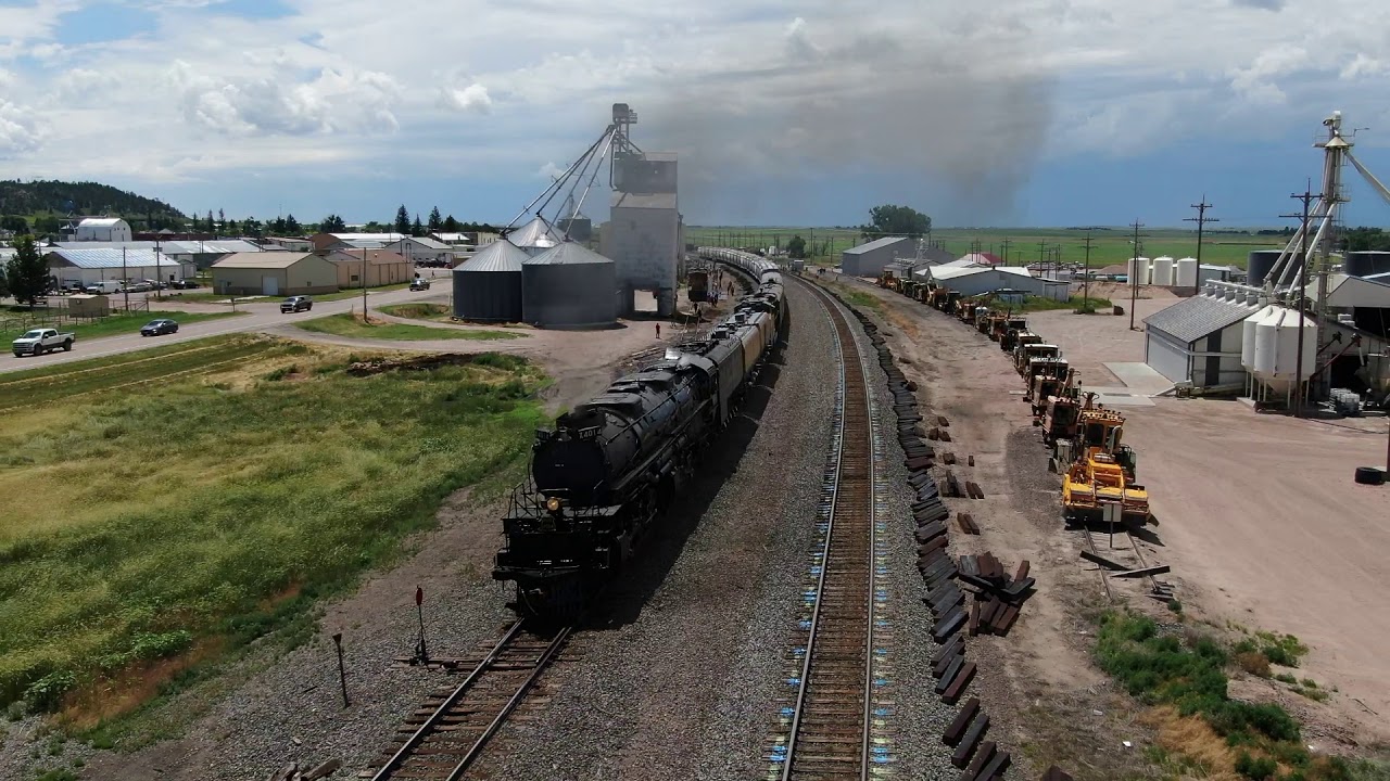 Raw & unedited of some aerial footage of the UP 4014 - YouTube