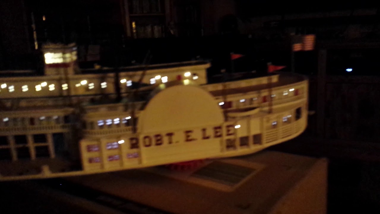 Lindberg Robert E. Lee steamboat with lights Part 4 lighting - YouTube