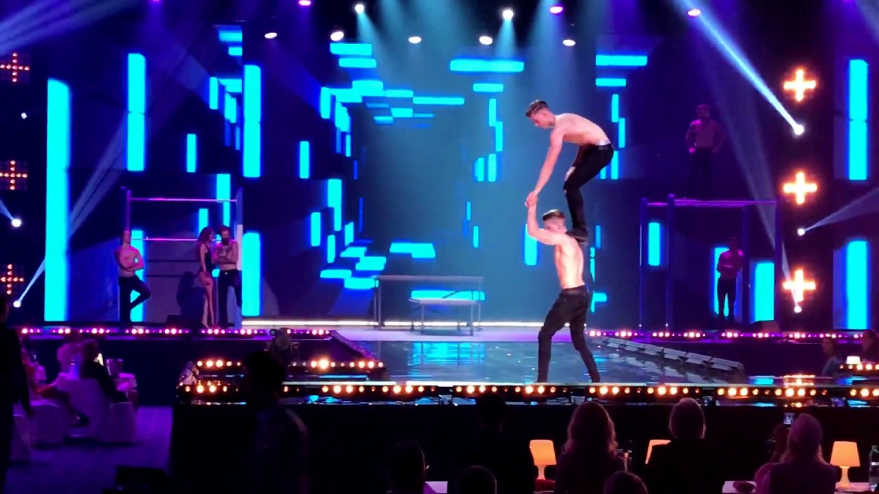 Miss Slovensko 2018 - Promenáda v plavkách - YouTube