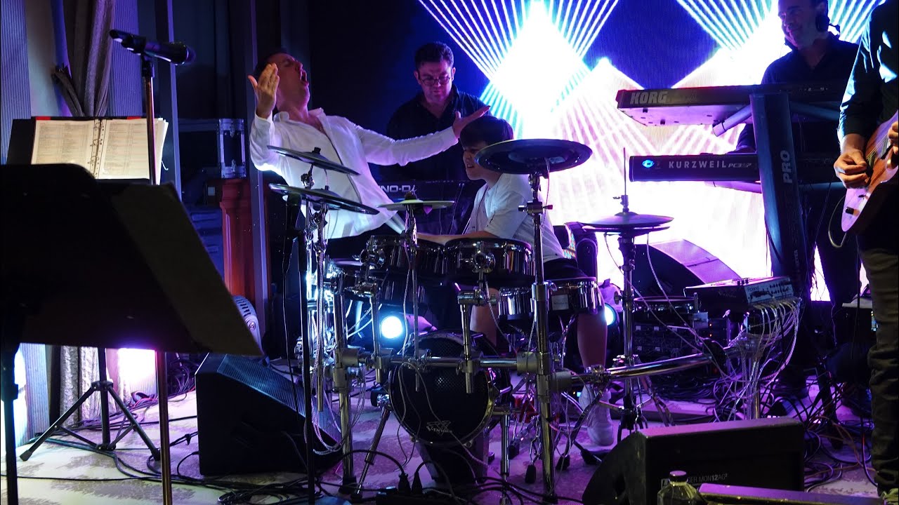 I FEEL GOOD - DaviN GO Geambasu at drums - Live, 13 years old - YouTube