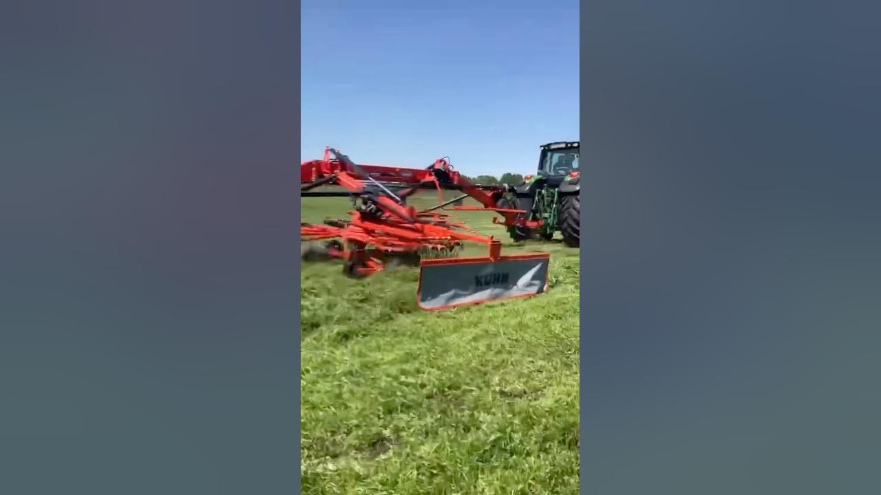 Zgrabianie na bok? Pokazy zgrabiarki dwukaruzelowej KUHN GA 8030 🤩 - YouTube