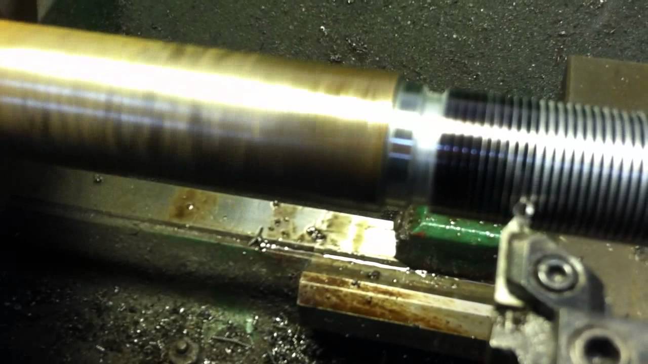 Grizzly G4003 Threading 14 TPI for {Buckrun11} - YouTube