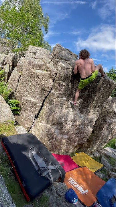 Rob’s Wall Sit Start 7C/V9 - Eskdale Bouldering - YouTube