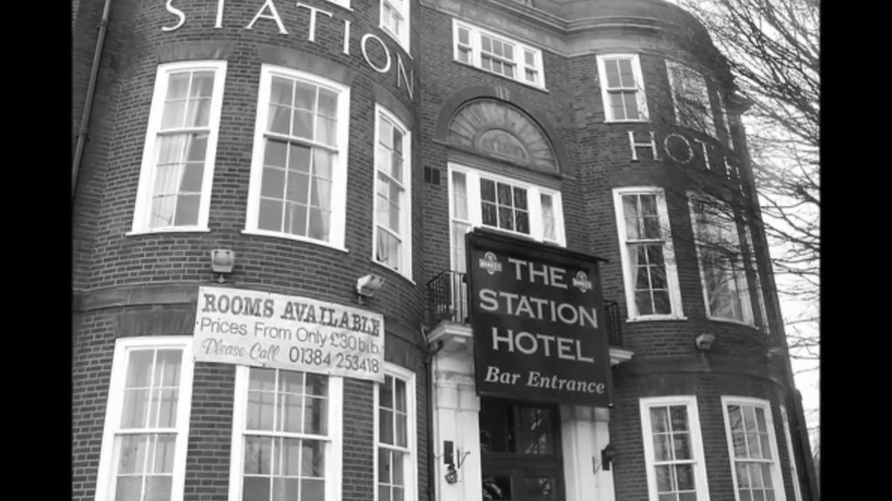 Chair in Room 214, The Station Hotel, Dudley, UK (feature) - YouTube