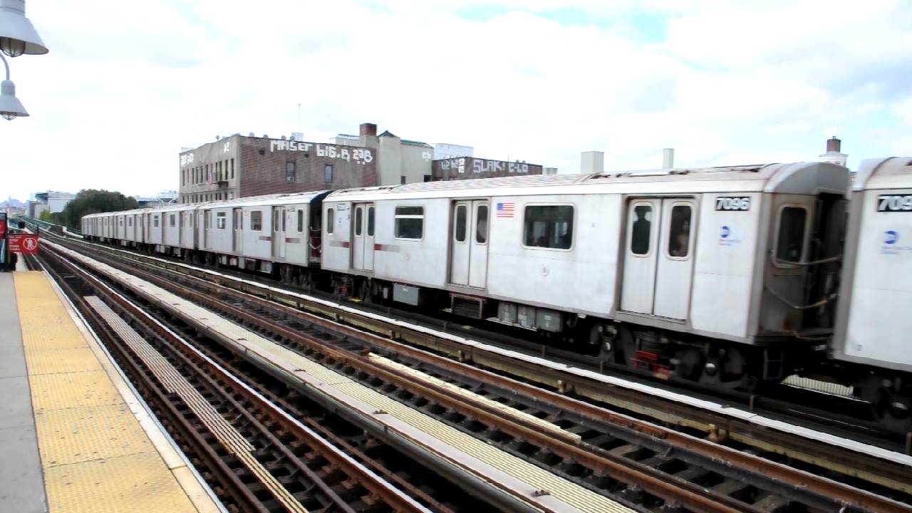 MTA NYC Subway R142 4 Train via 167 St - YouTube