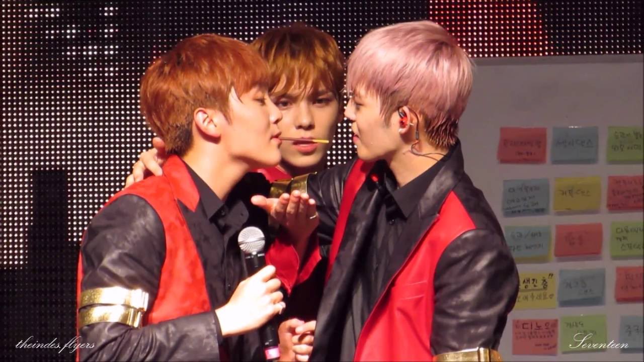 [Fancam] 160904 Seventeen (세븐틴) HK Tour Pepero Game (빼빼로 게임) - YouTube