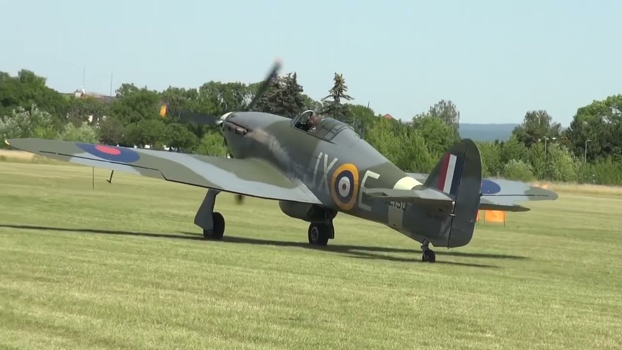 Hawker Hurricane Mk.IV , The world's last airworthy Hurricane on ...