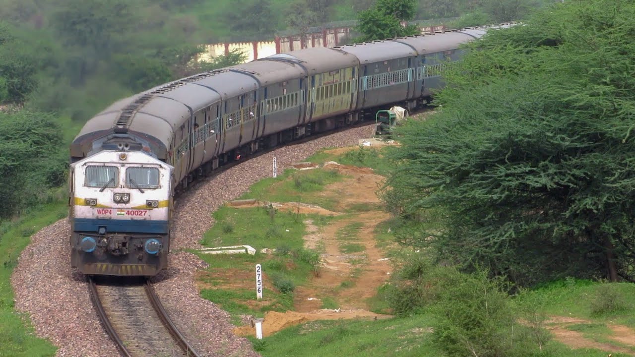 Bhopal/Indore Jaipur Express accelerates towards Jaipur l Asalpur ...