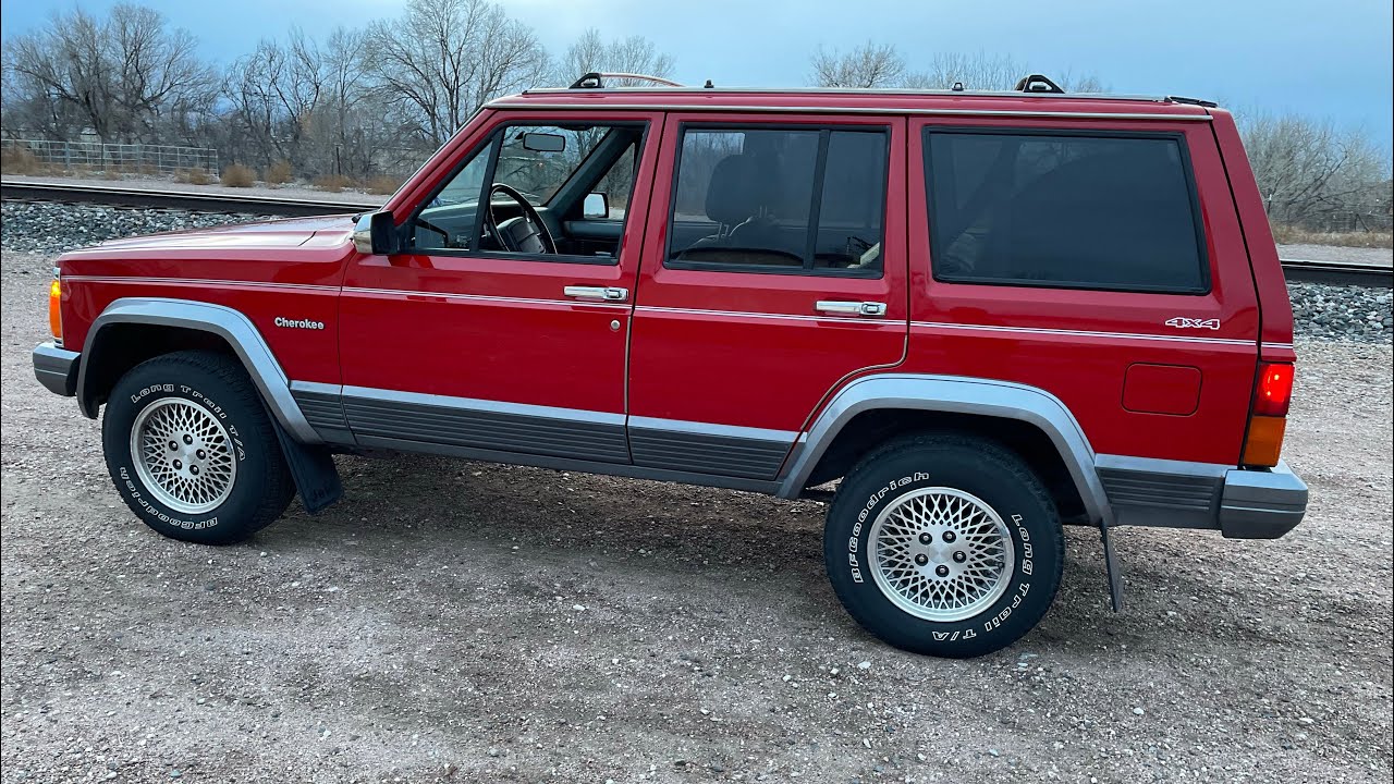 1995 Jeep Cherokee xj country interior with original leather seats ...