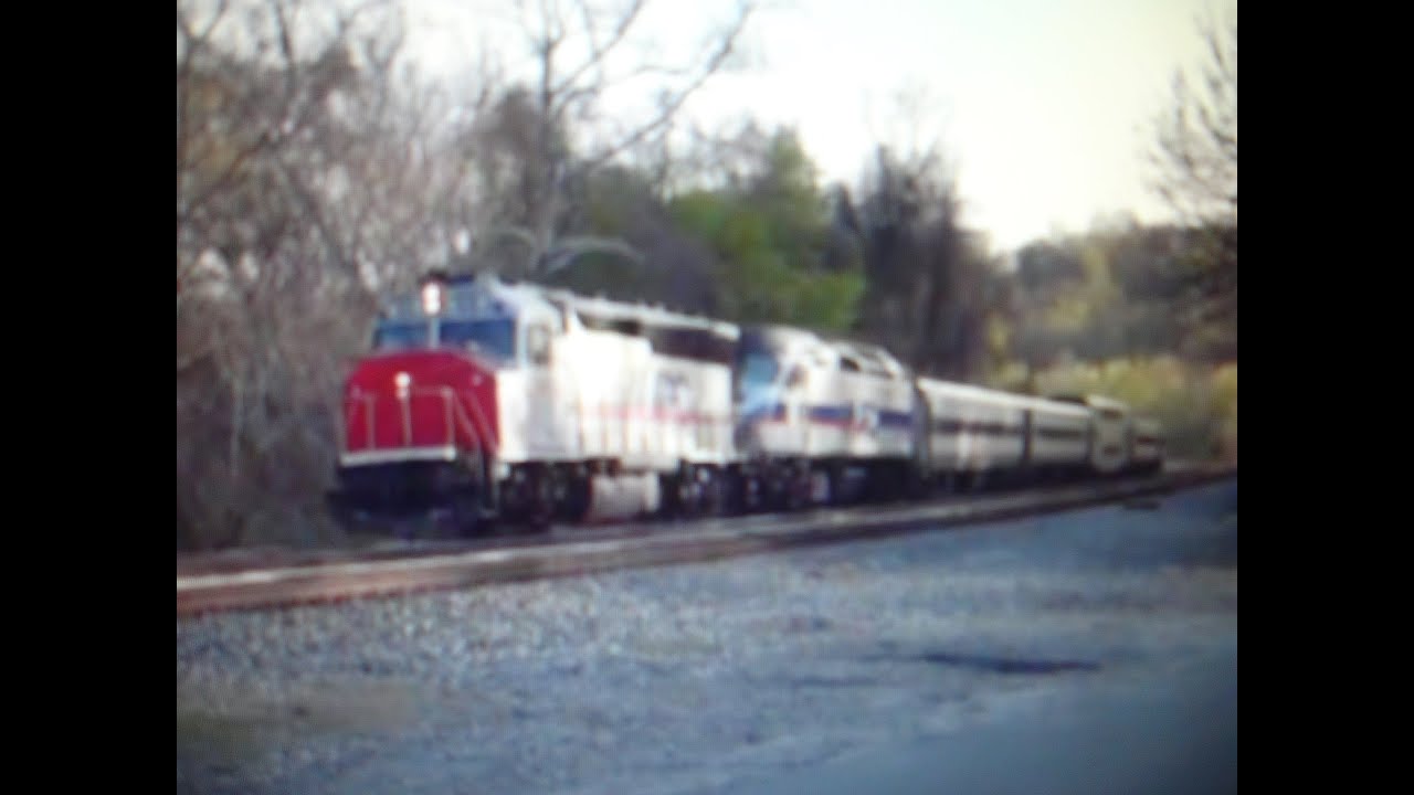 EMD GP40 Leading On MARC Train in Relay - YouTube