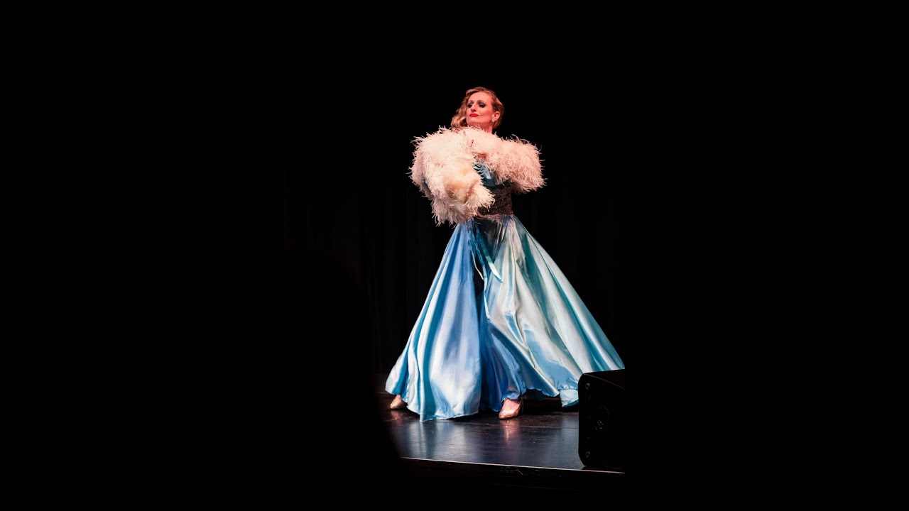 Camilla Cream at Bosom Buddies Burlesque (May 2021) - YouTube