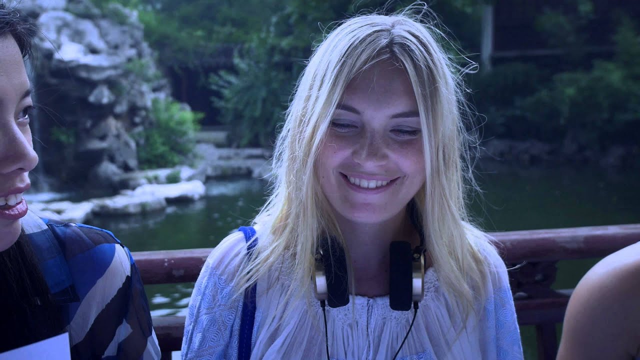 Alessia Raisi - 飞向蓝天 - Chinese version of “Nel Blu dipinto di Blu ...