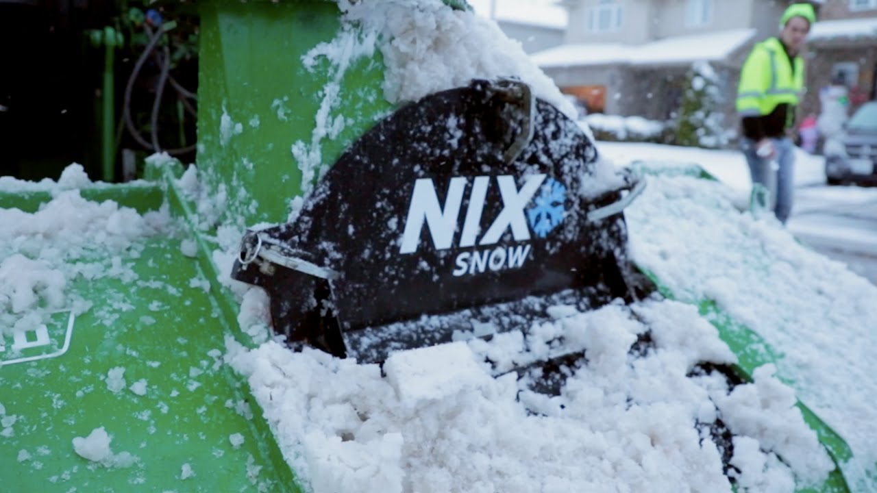 First Snow - John Deere BREAKDOWNS - YouTube