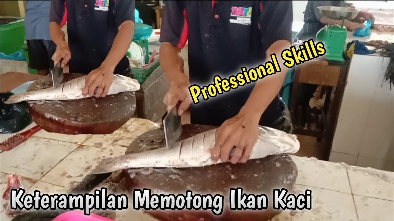 Skills keterampilan memotong ikan Kaci/Seminyak - YouTube