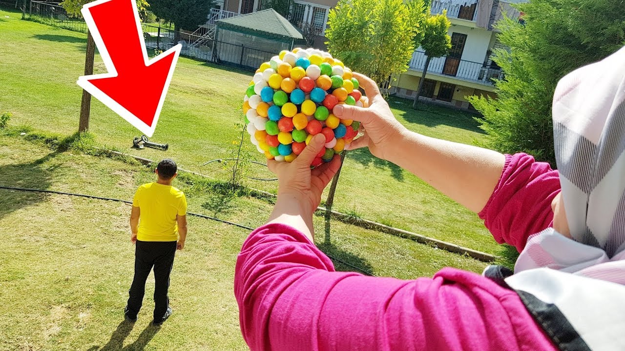 SUPER GUM SUGAR PRANK! Ayşe's joke - YouTube